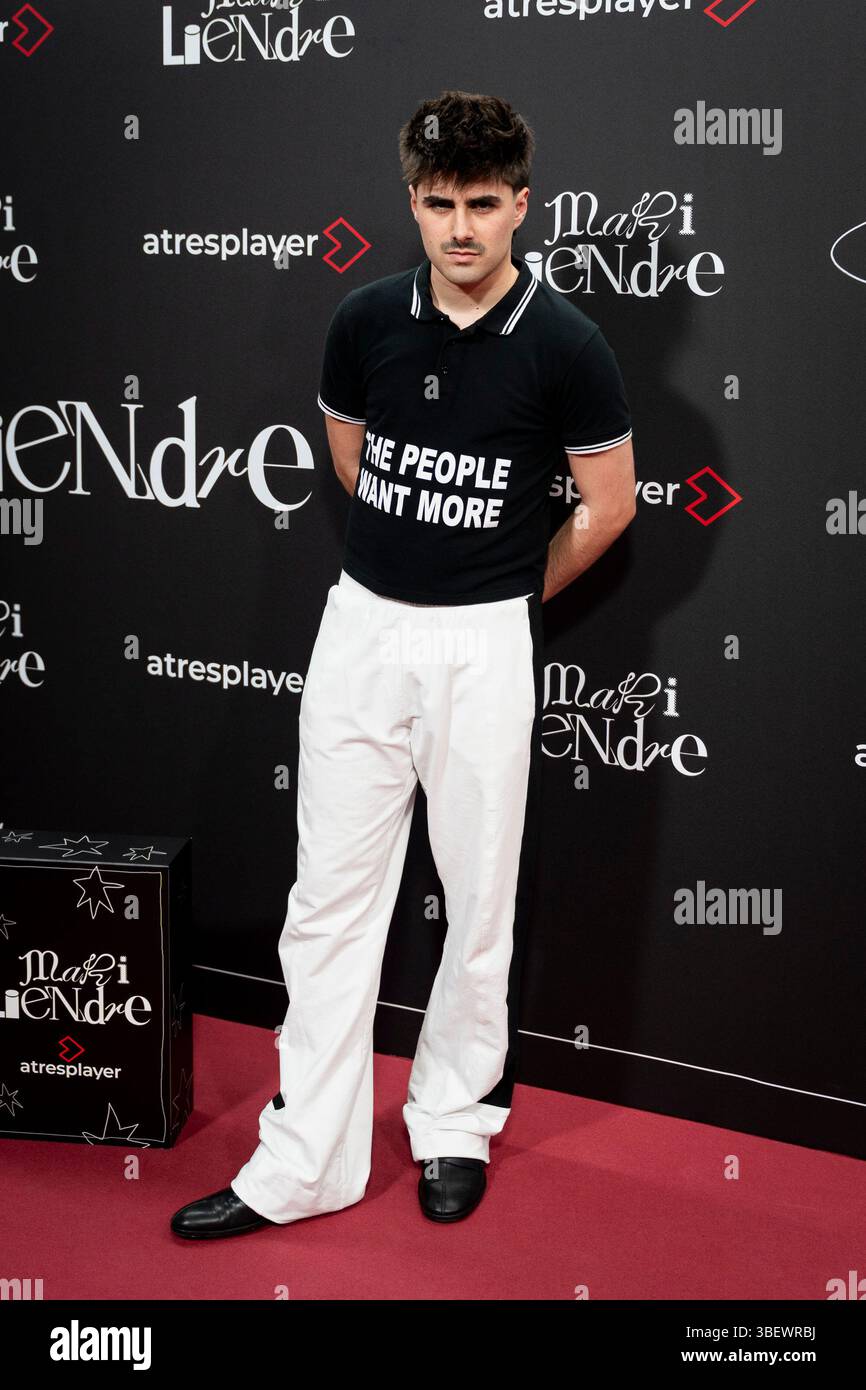 Martin Urrutia attends to 'Mariliendre' premiere at Cine Palacio de la ...