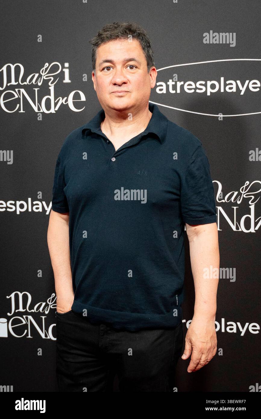 Secun de la Rosa attends to 'Mariliendre' premiere at Cine Palacio de ...