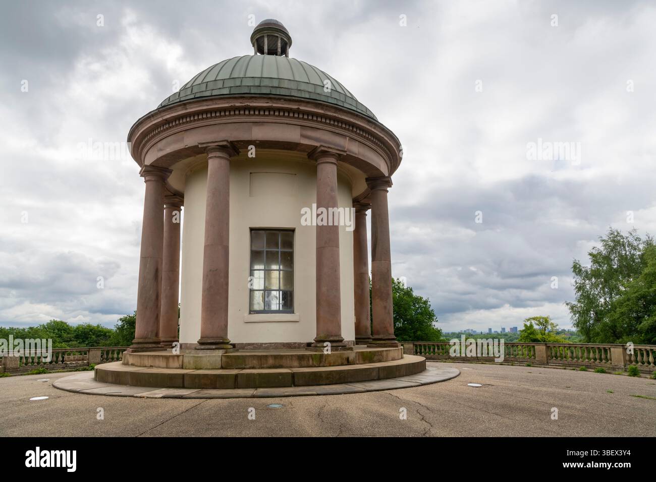 The Temple in Heaton Park in North Manchester, England Stock Photo - Alamy