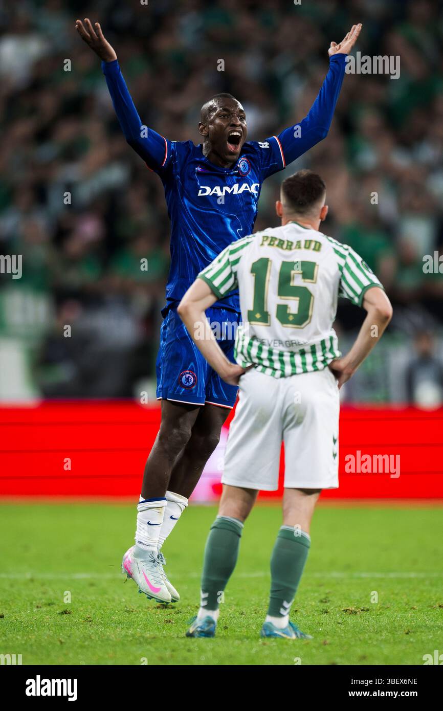Nicolas Jackson of Chelsea FC celebrates after scoring a goal as Romain ...