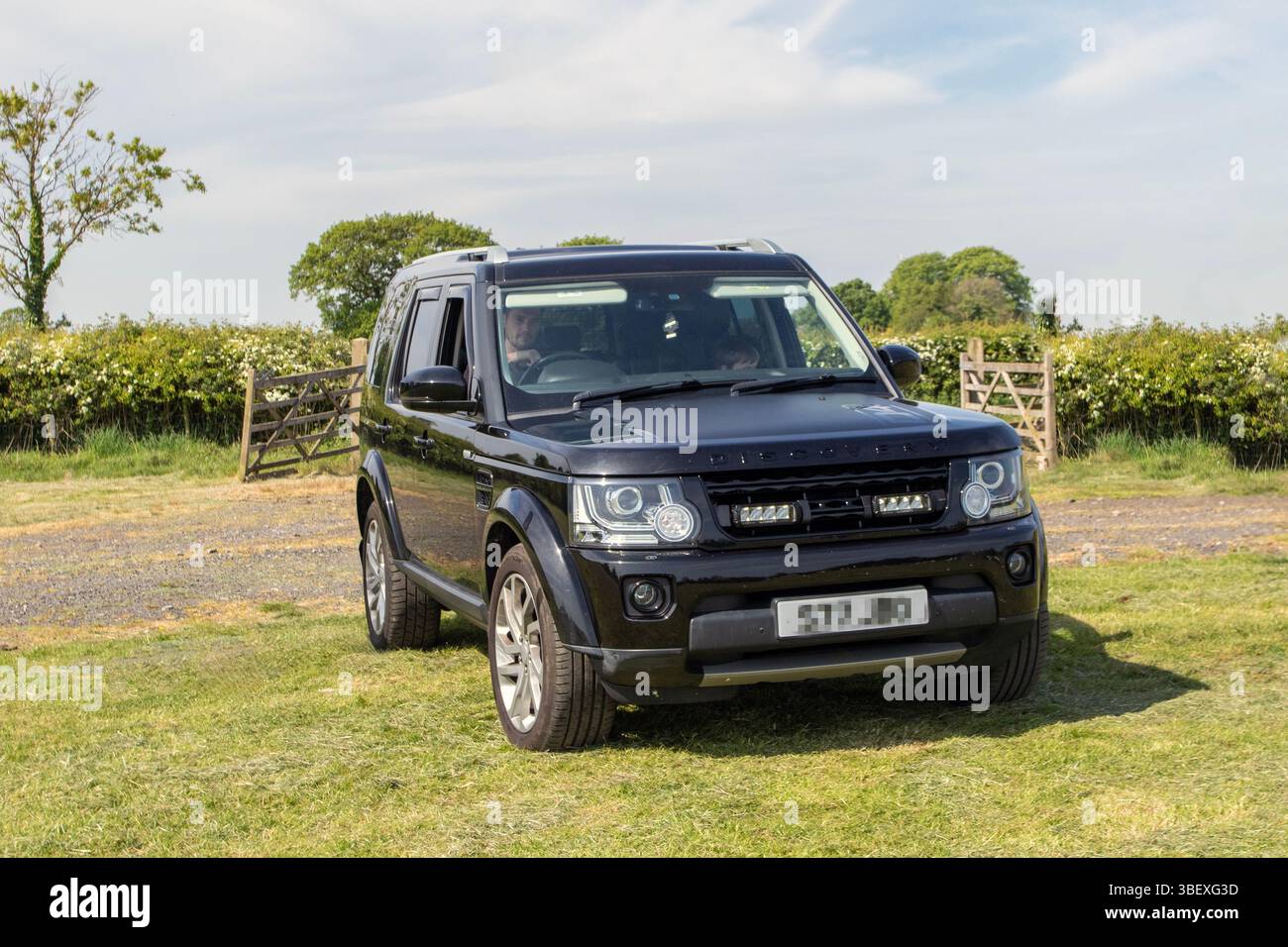 2016 Black Land Rover Discovery Landmark Sdv6 Auto SDV6 255 Car SUV ...