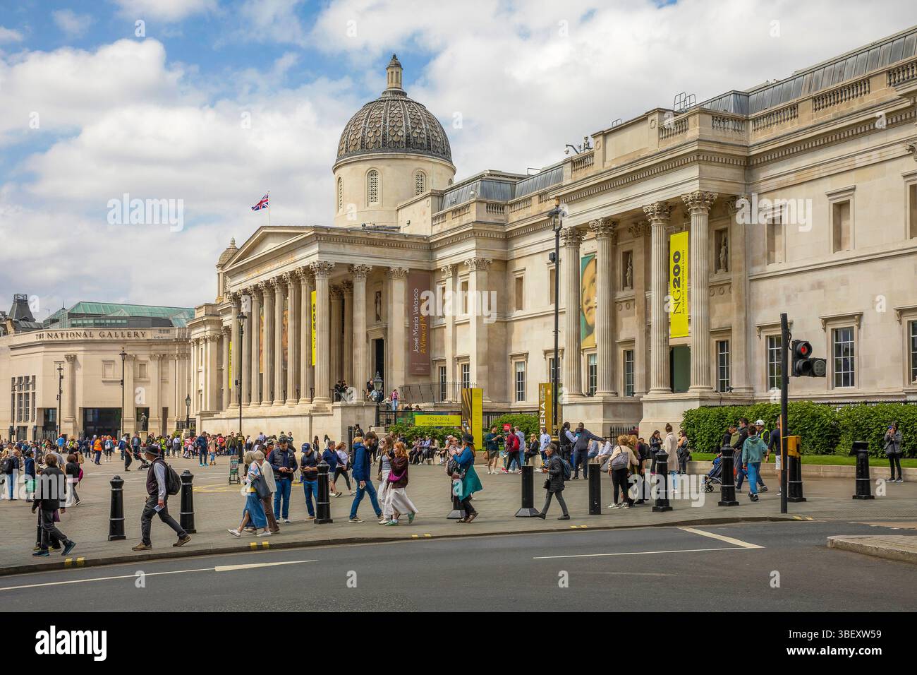 Strand gallery london hi-res stock photography and images - Alamy