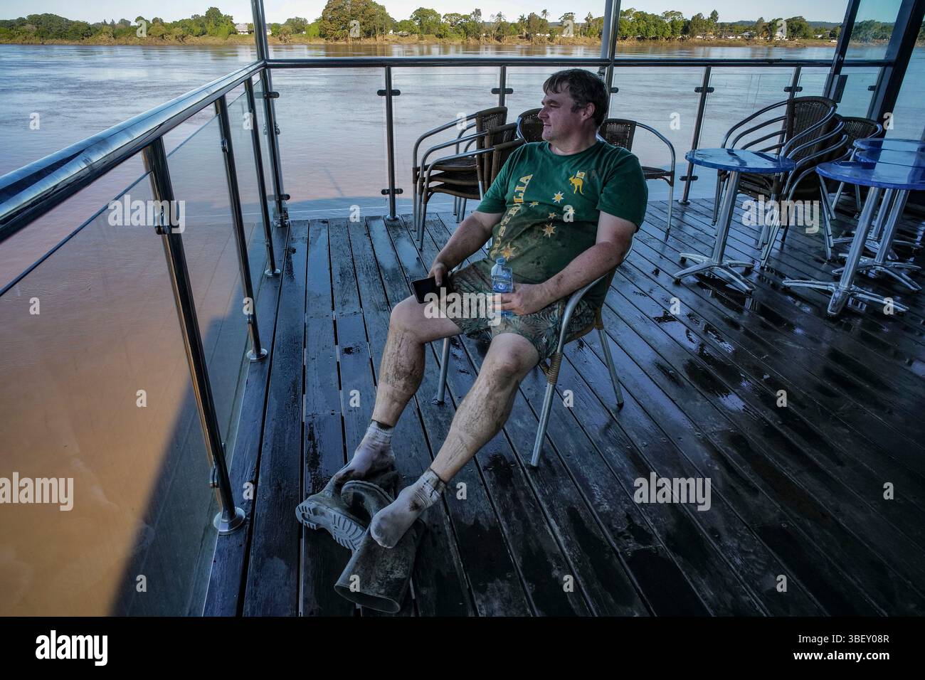 Taree, Australia. 24th May, 2025. Peter Hemingway rests during clean up ...