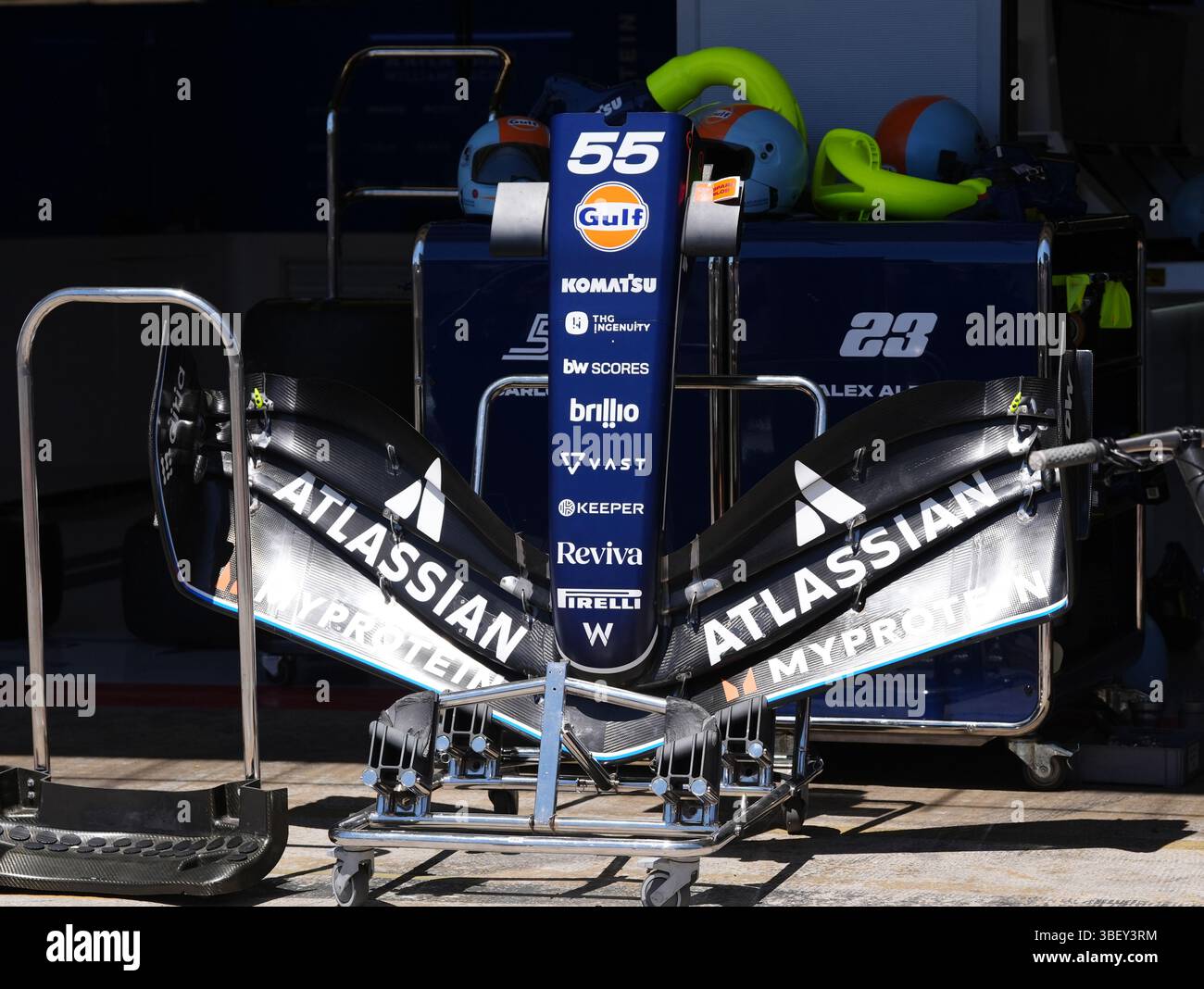 A Williams front wing in the pit ahead of free practice at the Circuit ...