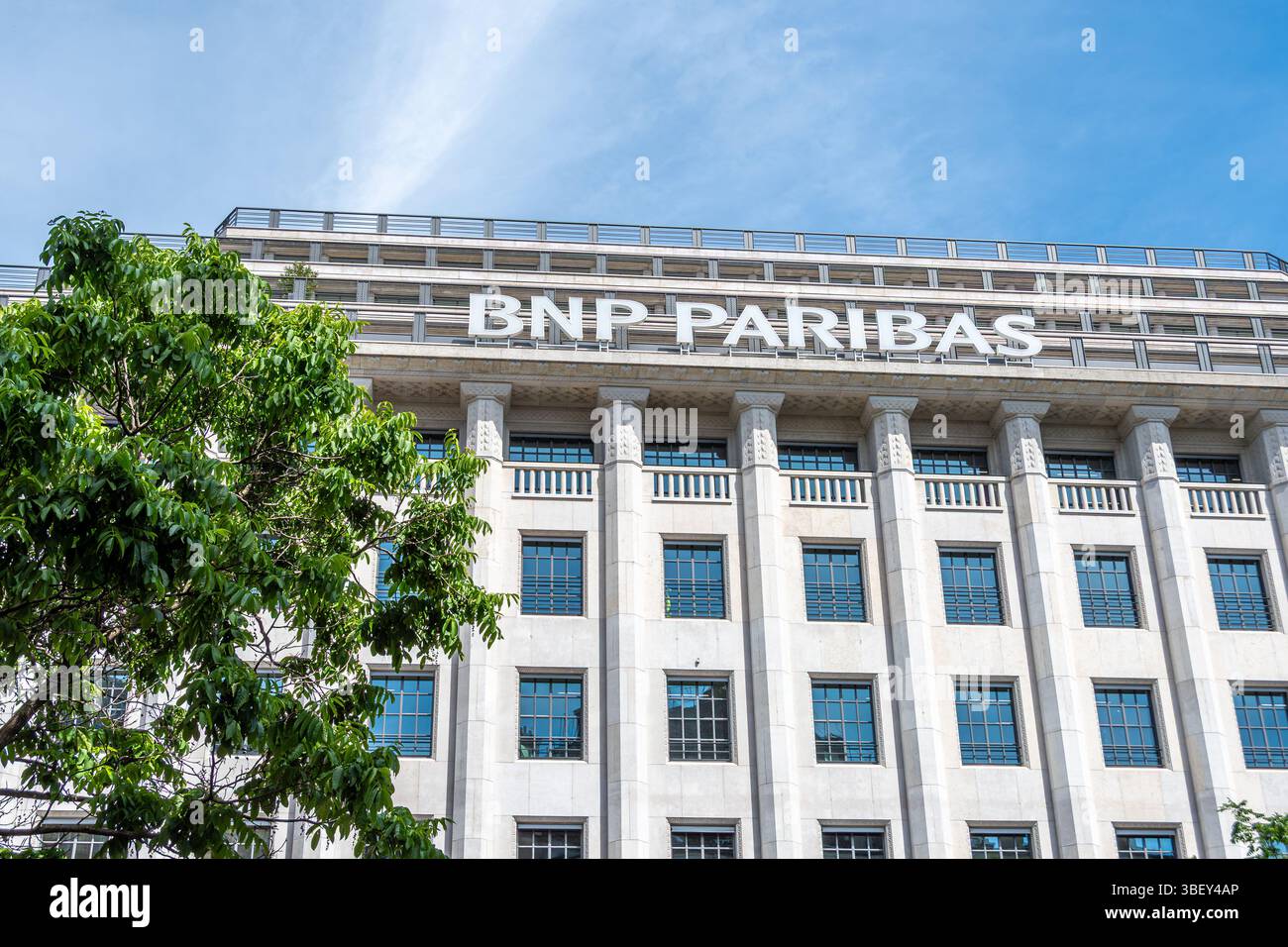 Facade of the building housing the BNP Paribas headquarters in Paris ...