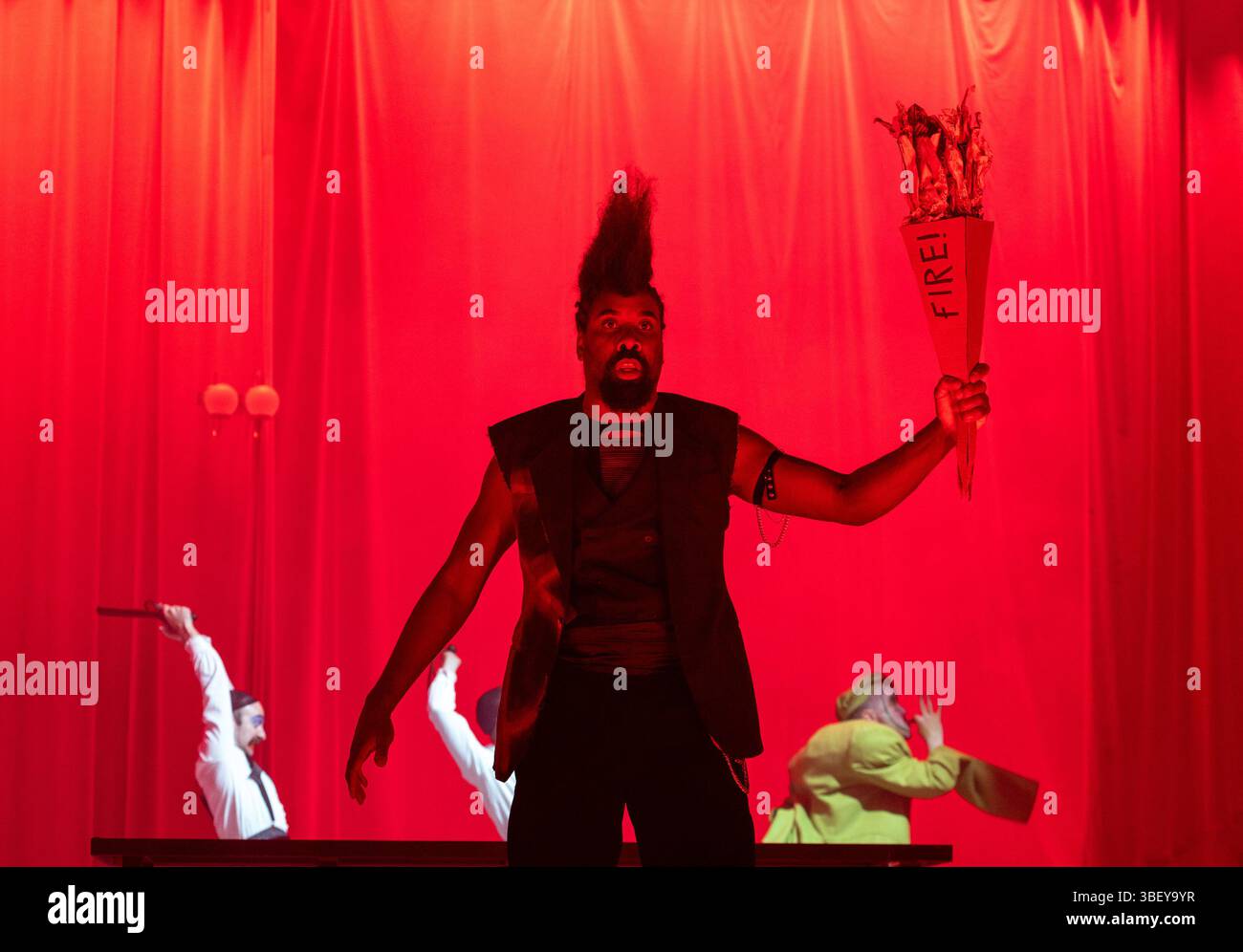 Revolutionary opera hi-res stock photography and images - Alamy