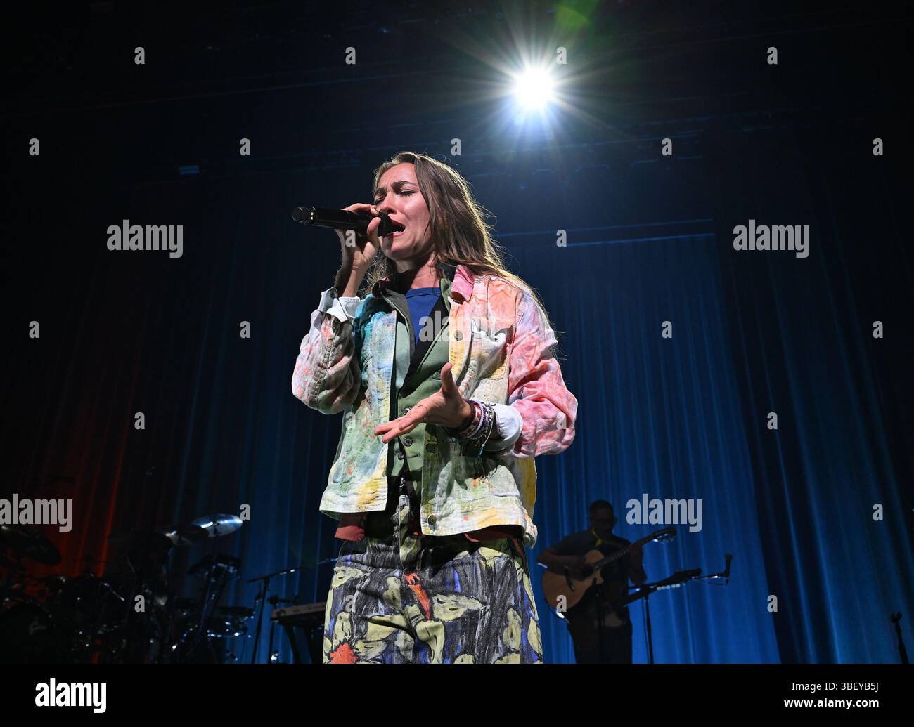 Hollywood FL, USA. 29th May, 2025. Lauren Daigle performs during her ...