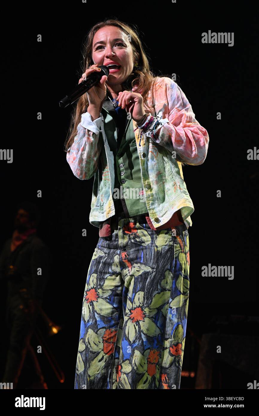 Hollywood FL, USA. 29th May, 2025. Lauren Daigle performs during her ...