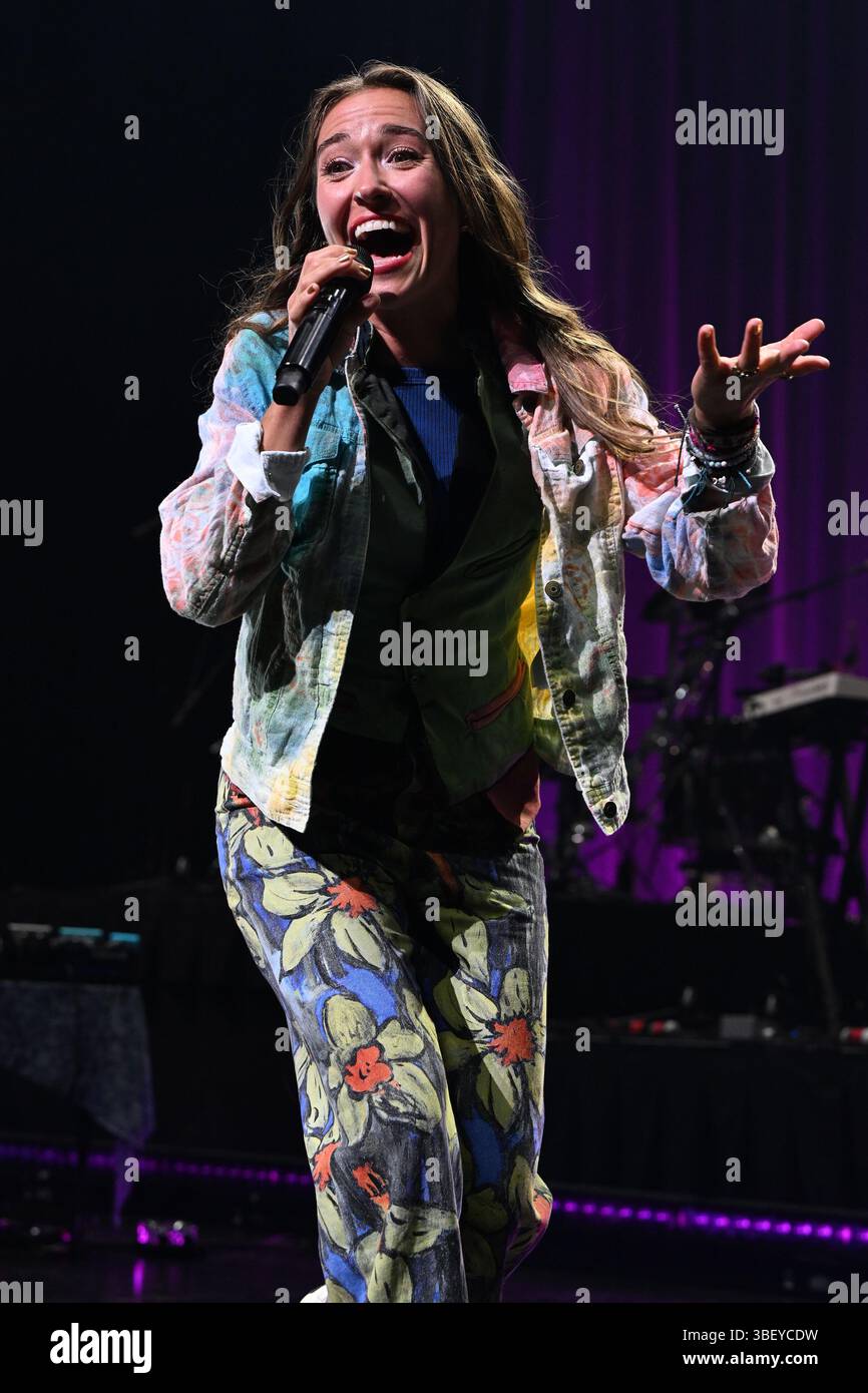 Hollywood FL, USA. 29th May, 2025. Lauren Daigle performs during her ...