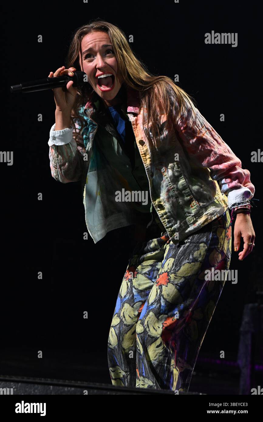 Hollywood FL, USA. 29th May, 2025. Lauren Daigle performs during her ...