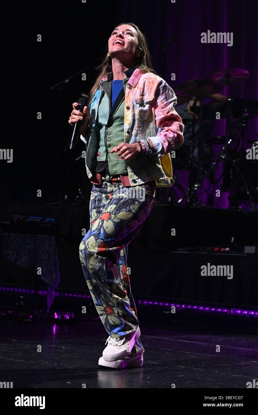 Hollywood FL, USA. 29th May, 2025. Lauren Daigle performs during her ...