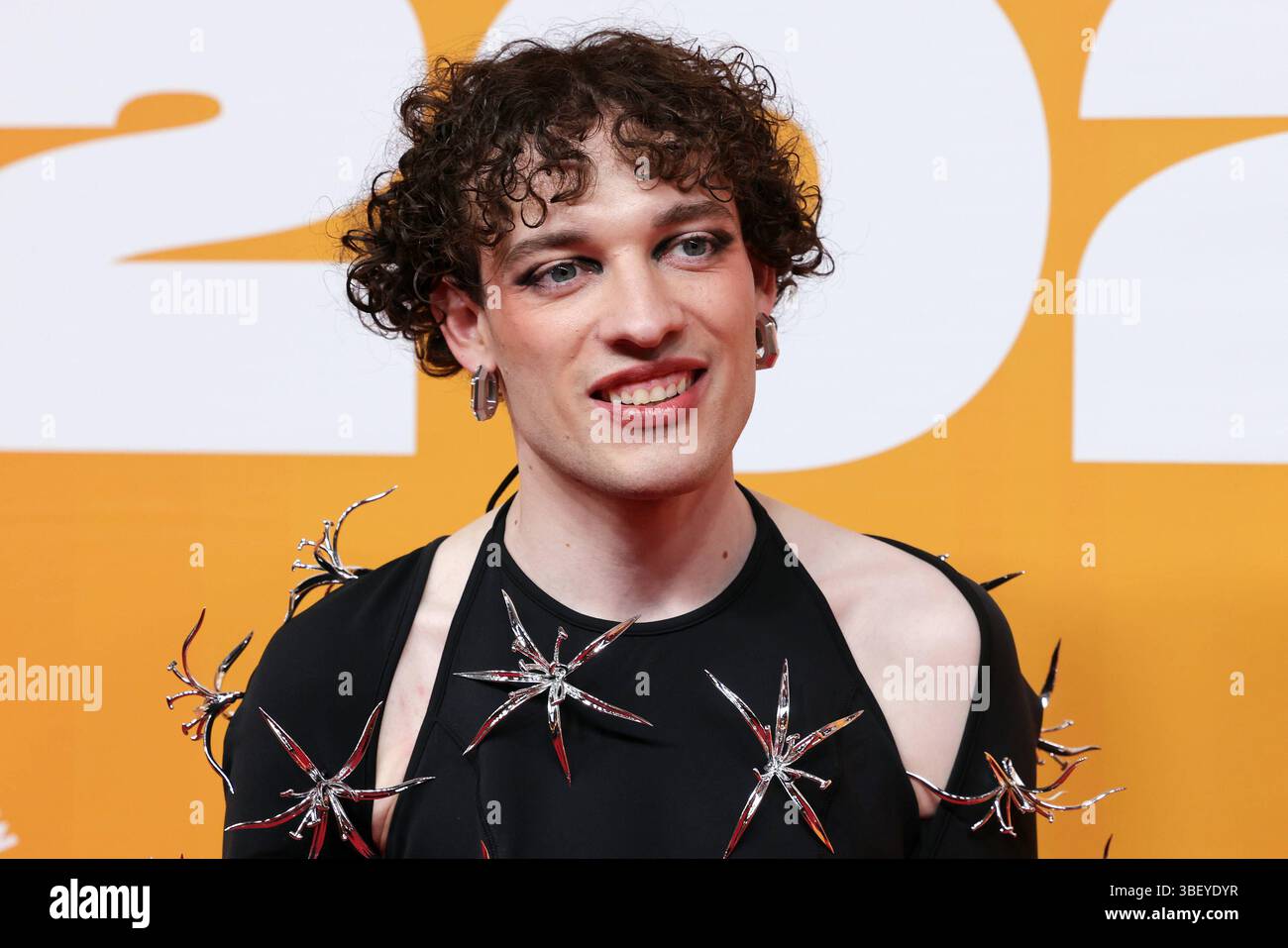 Nemo - 18. Swiss Music Awards 2025 Nemo auf dem roten Teppich ...