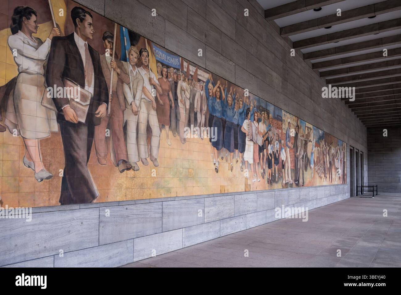 'Building the Republic' mural by Max Lingner at the Detlev-Rohwedder ...