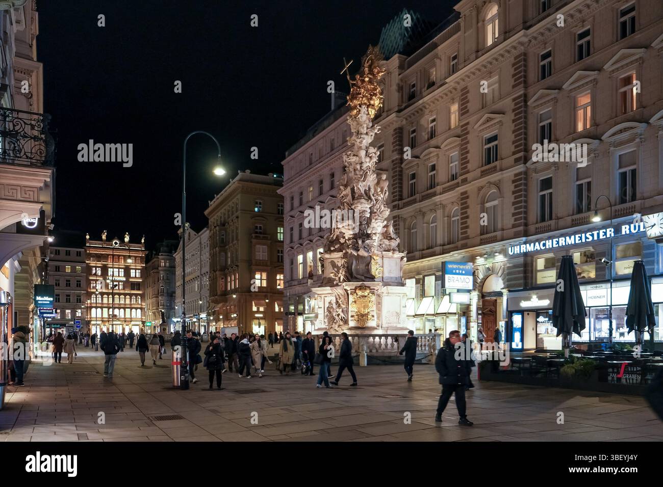 Vienna, Austria Architectural detail of the Graben, one of the most ...