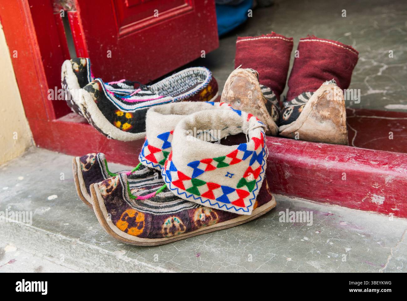 Embroidered shoes hi-res stock photography and images - Alamy