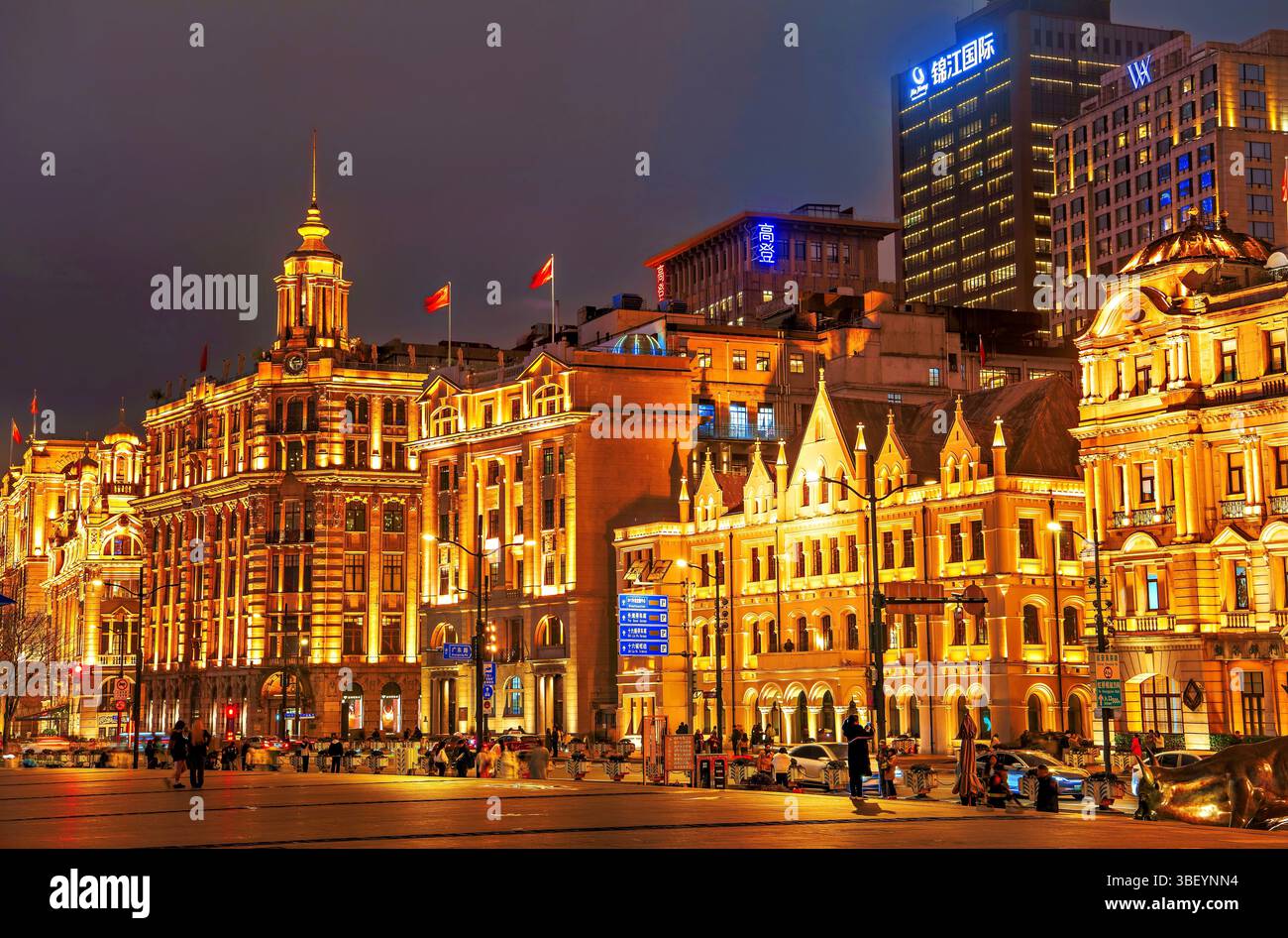 Magnificent view of brightly lit heritage buildings along the Bund at ...