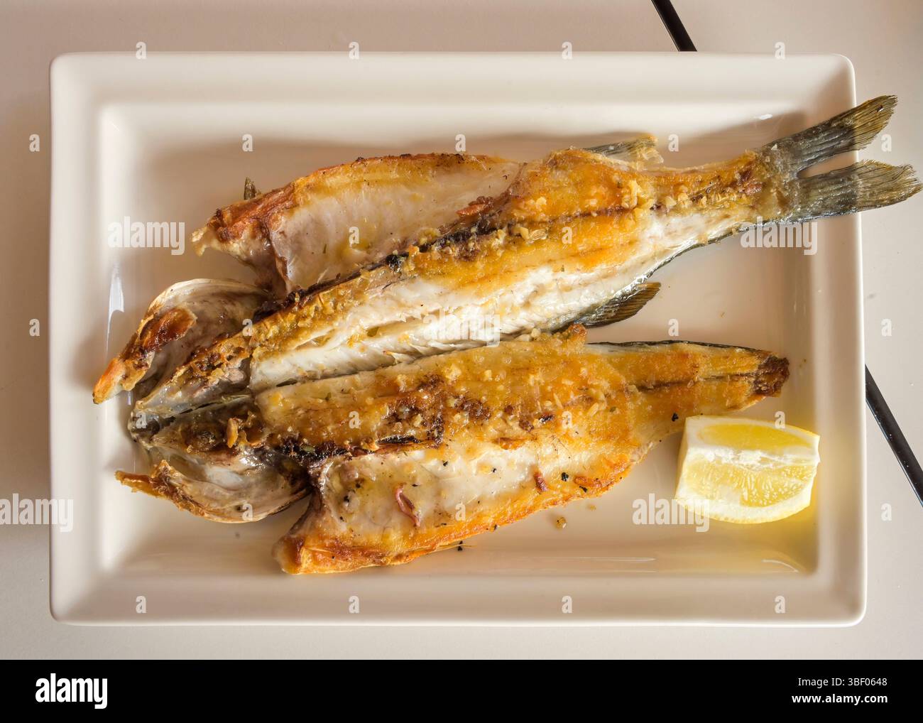 Gebratener Fisch, Lavinia *** Fried fish, Lavinia Stock Photo - Alamy