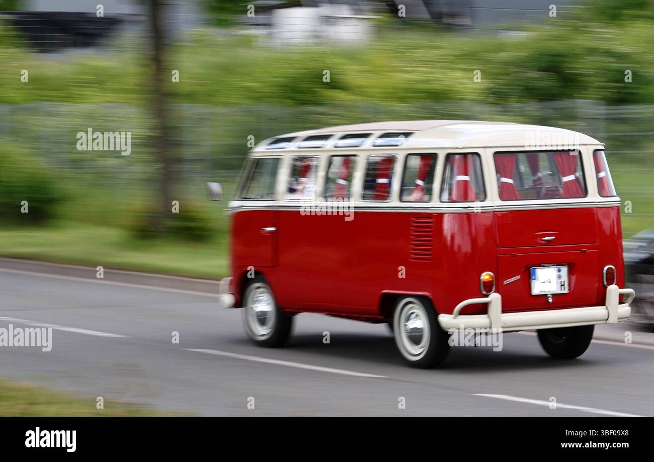 ADAC Oldtimerfahrt Hessen-Thueringen 30.05.2025,Weimar, 29.ADAC Oldtimerfahrt Hessen-Thueringen ...
