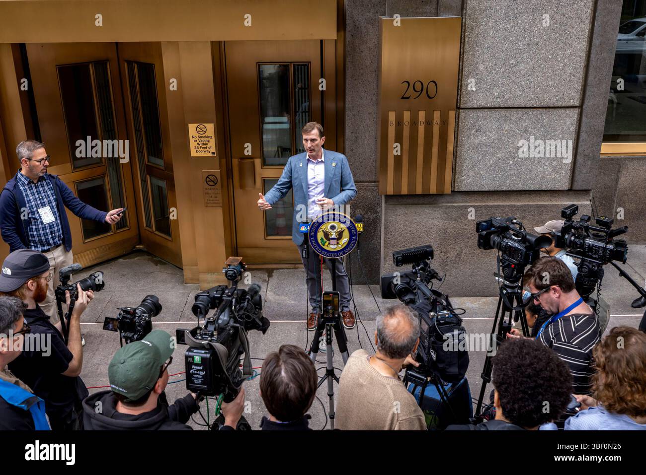 Conference buidling hi-res stock photography and images - Alamy