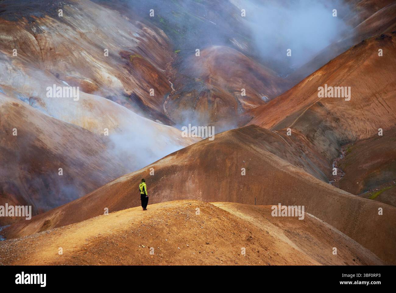 The vibrant red rhyolite peaks of the Kerlingarfjöll Mountain Range ...