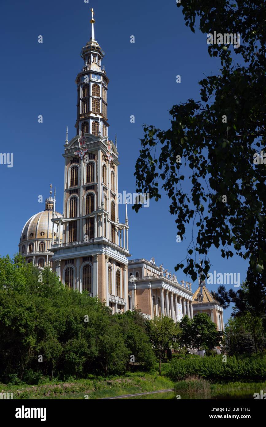 Licheń, Greater Poland; Basilica of the Blessed Virgin Mary. Basilika ...