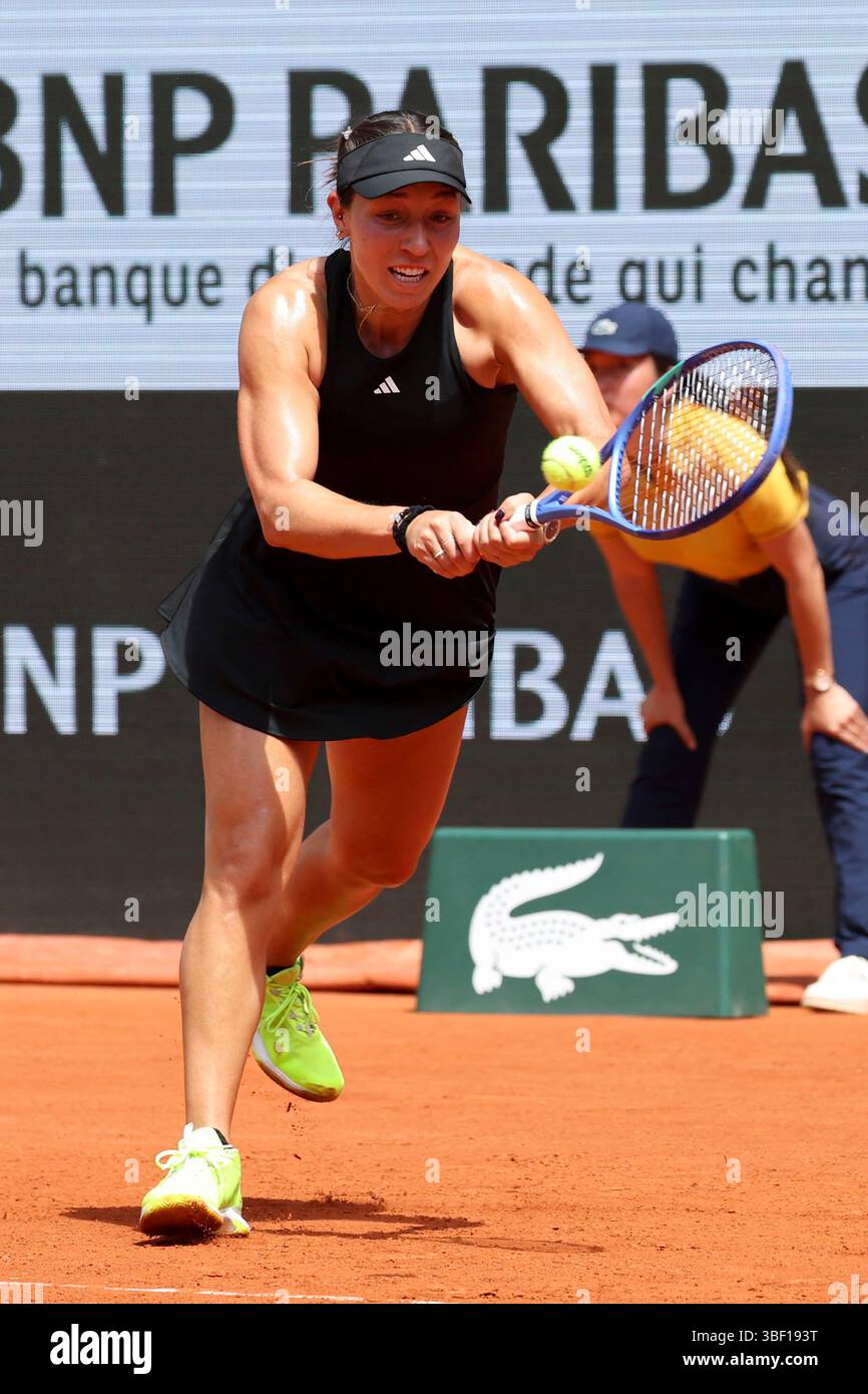 Roland Garros, Paris, France. 29th May, 2025. French Open tennis tounament: Ann Li (USA) during ...