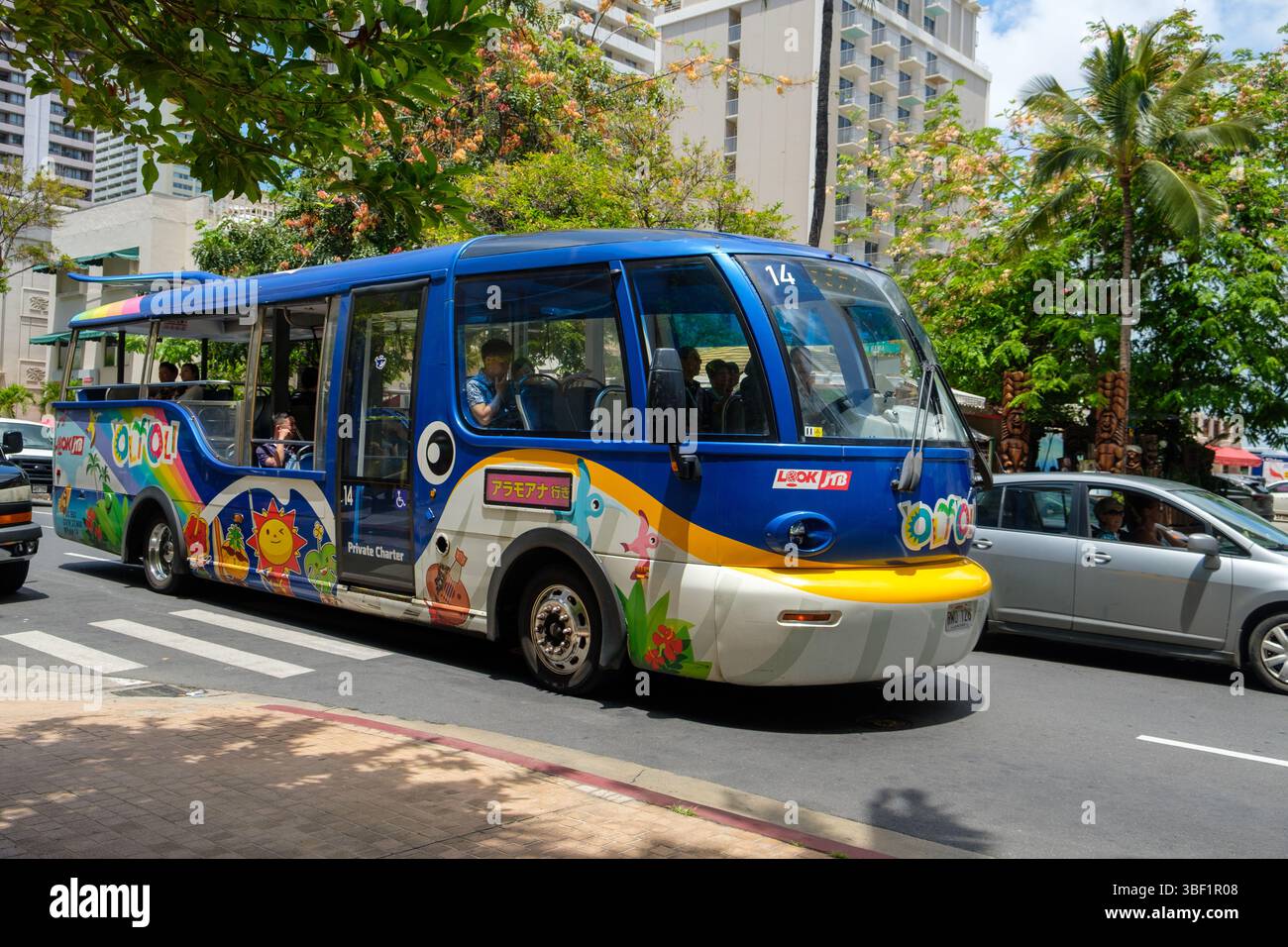 Hawaii bus hi-res stock photography and images - Alamy