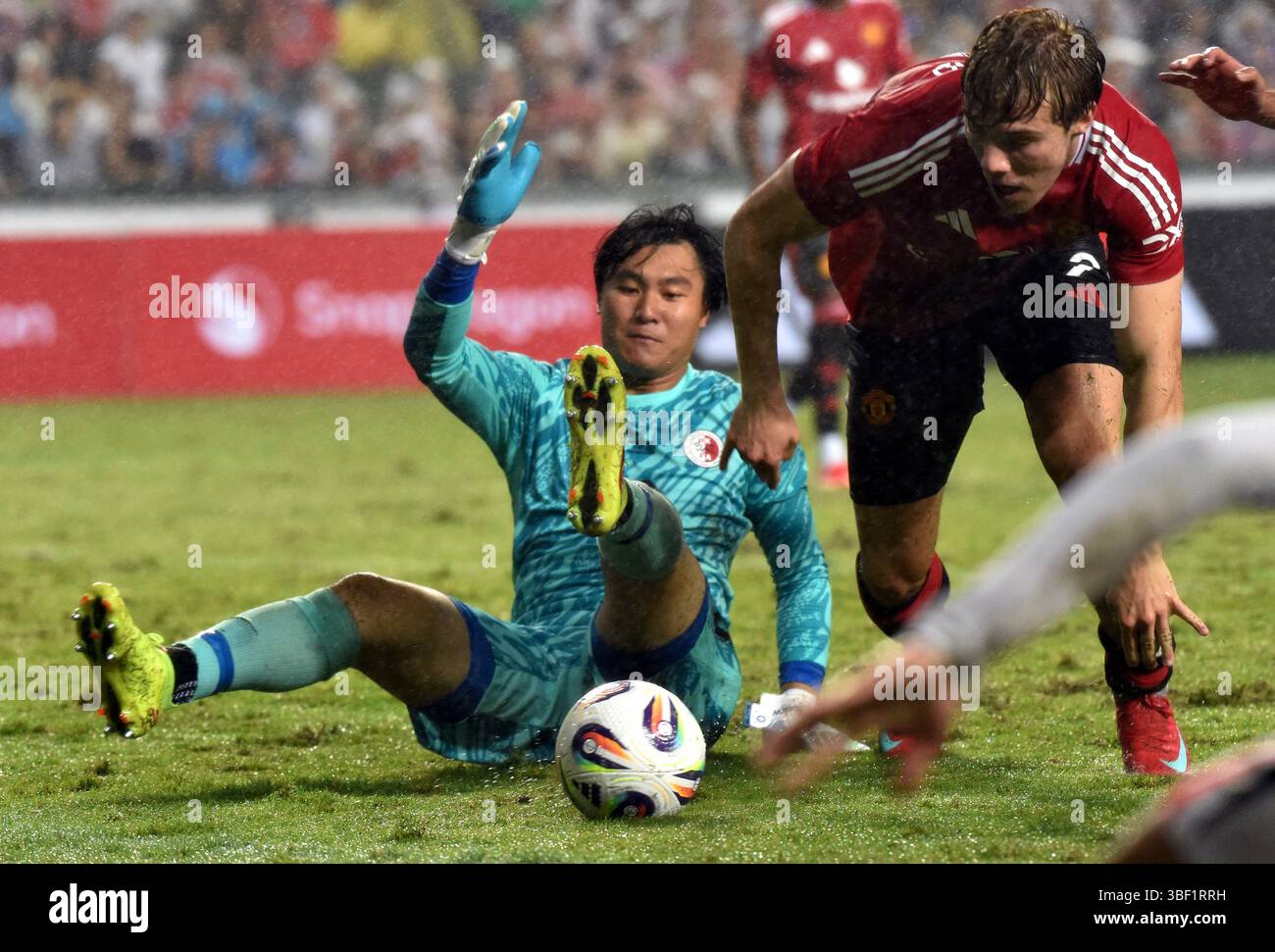 Hojlund manchester united hi-res stock photography and images - Alamy