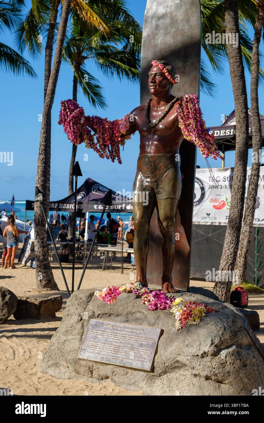Duke Kahanamoku statue in Waikiki is adorned with leis. He was an ...
