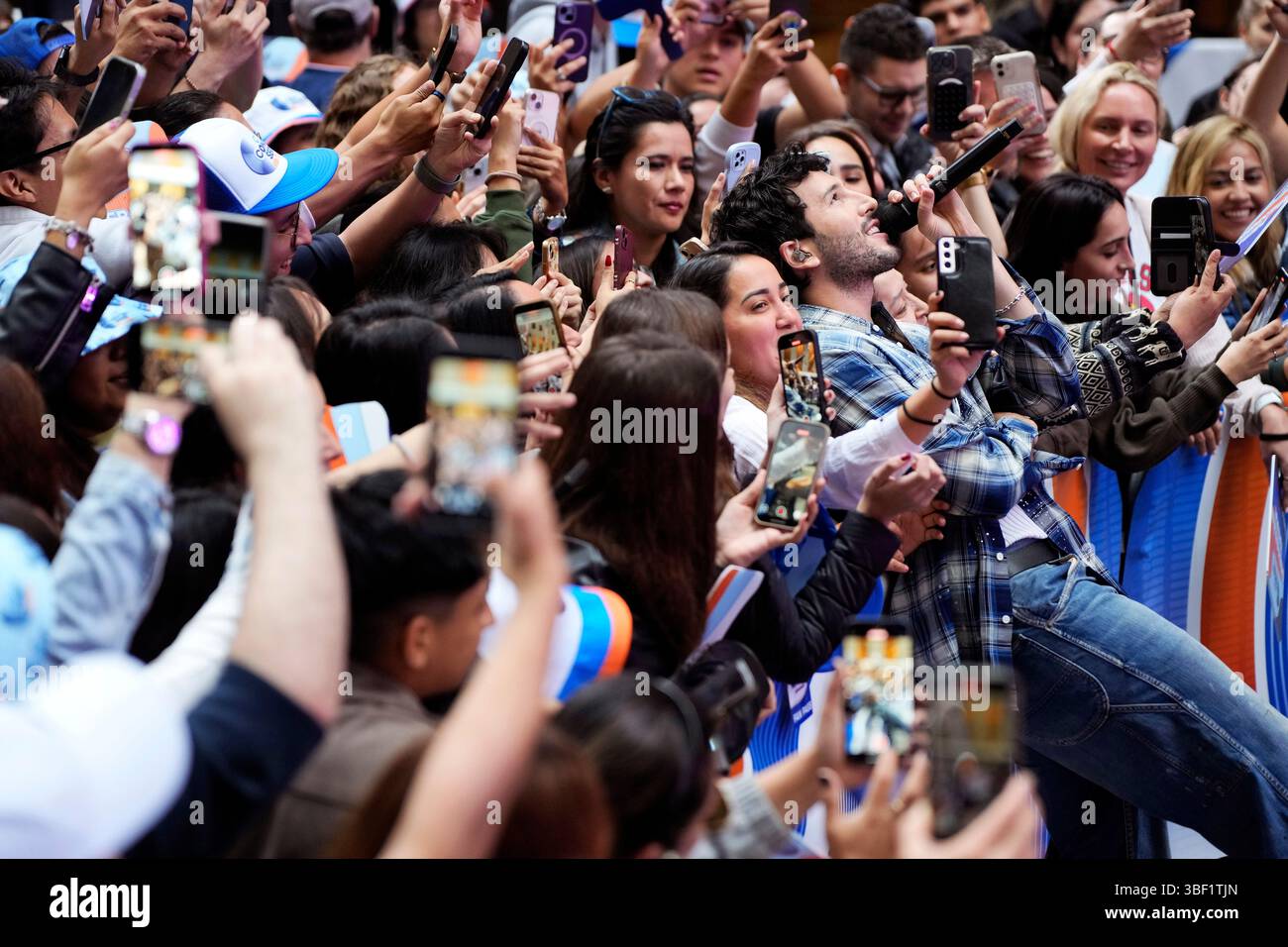 Colombian singer-songwriter Sebastián Yatra performs on NBC's Today ...