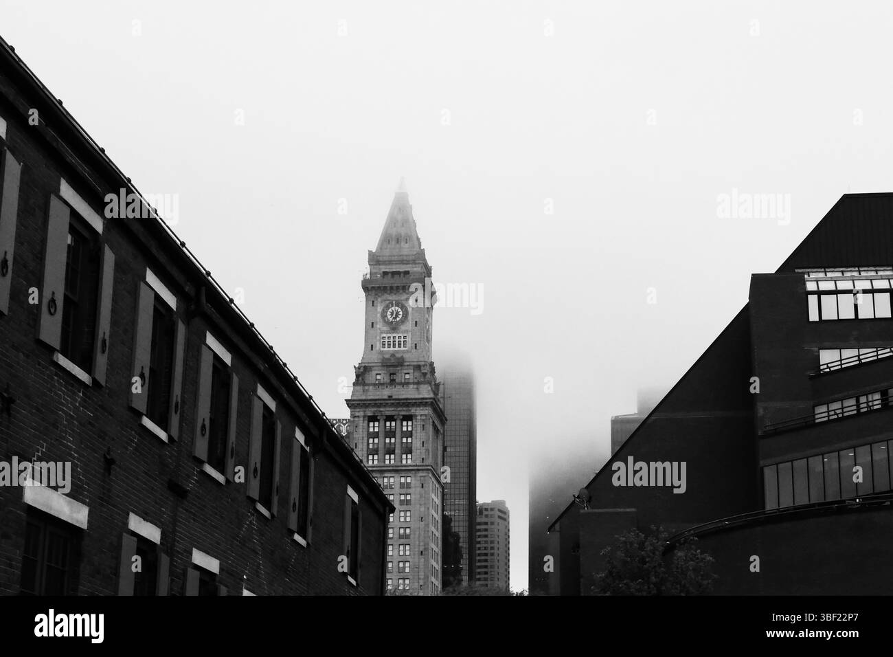 Maine state house Black and White Stock Photos & Images - Alamy