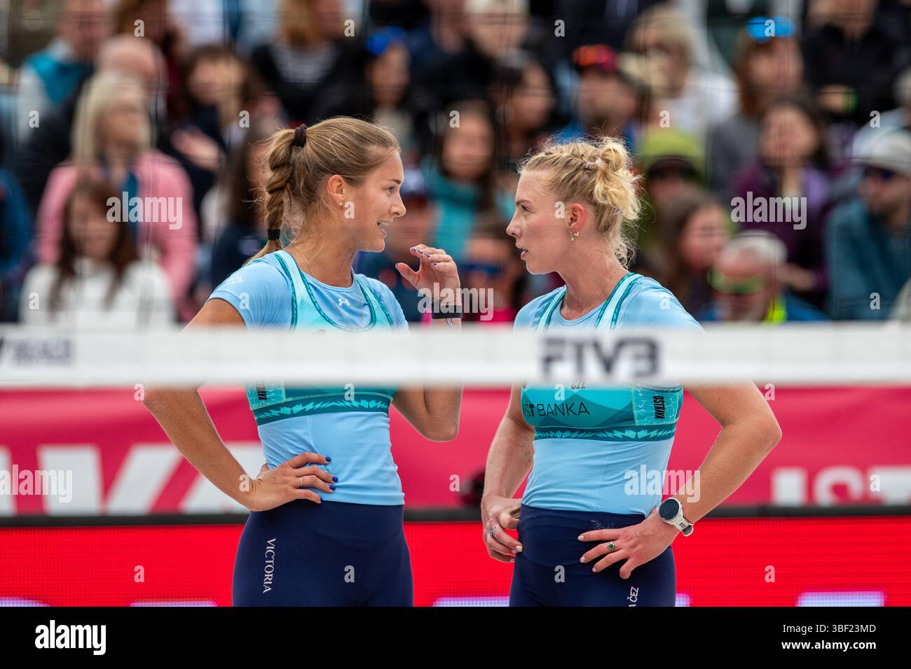 From left Marketa Svozilova speaks with Marie-Sara Stochlova of Czech ...