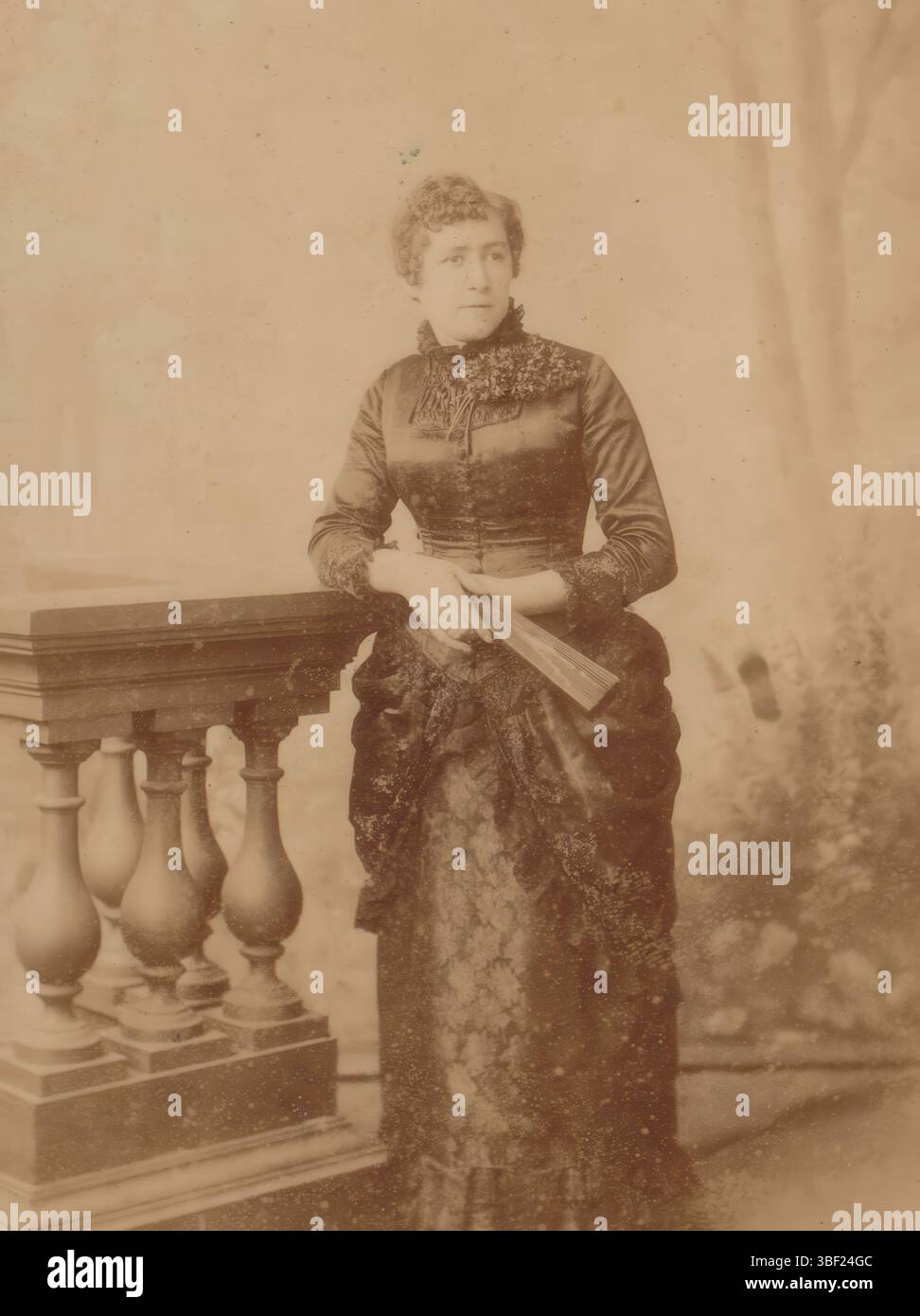 Brussels, Thiel, Charles (Ainé), Portrait of a woman with fan in hand ...