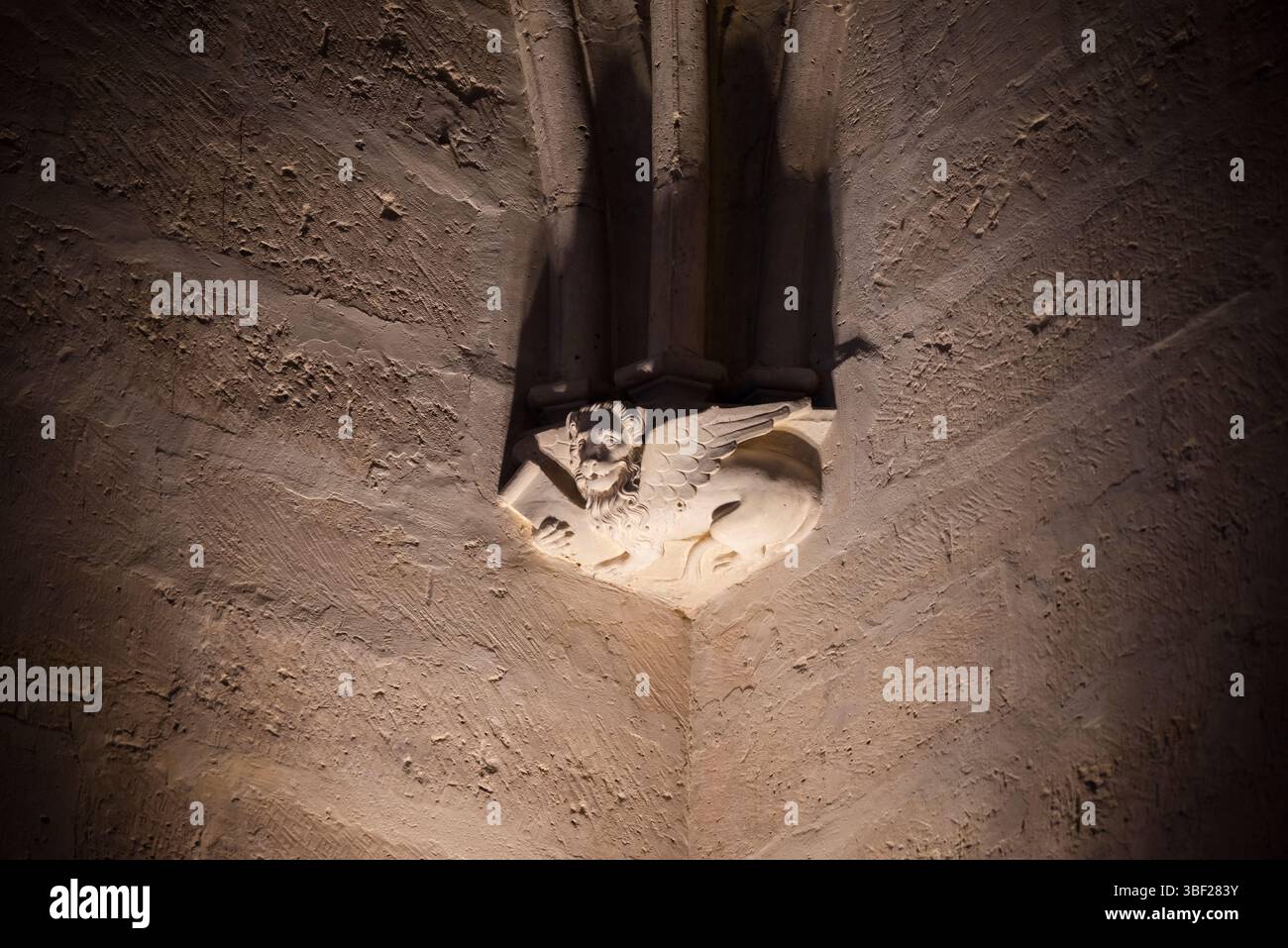 Sculpture at the base of a vault, chamber of the King, Château de ...