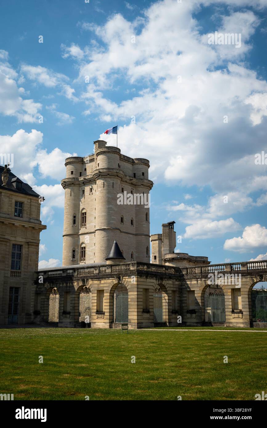 The Keep, Château de Vincennes, a former fortress and royal residence ...