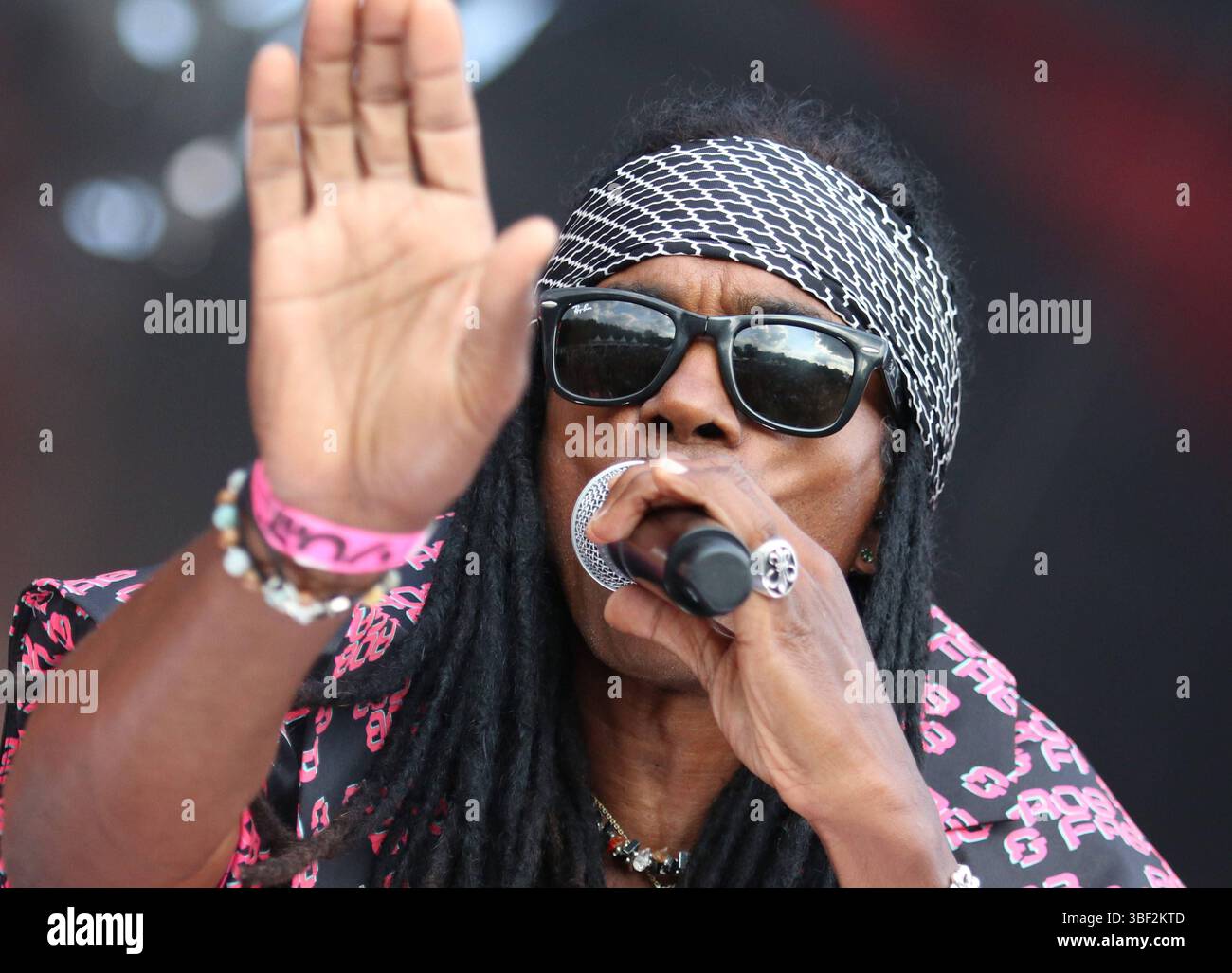 Fab Morvan aka Milli Vanilli Auftritt beim 90er 2000er Olymp am 30.05. ...