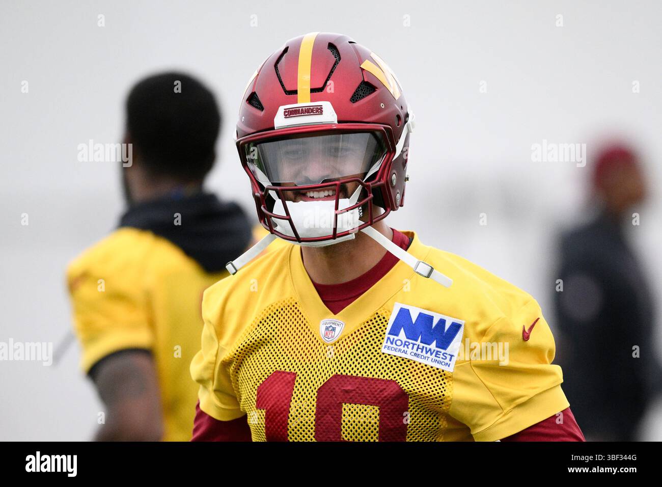 Washington Commanders quarterback Marcus Mariota (18) works out during ...