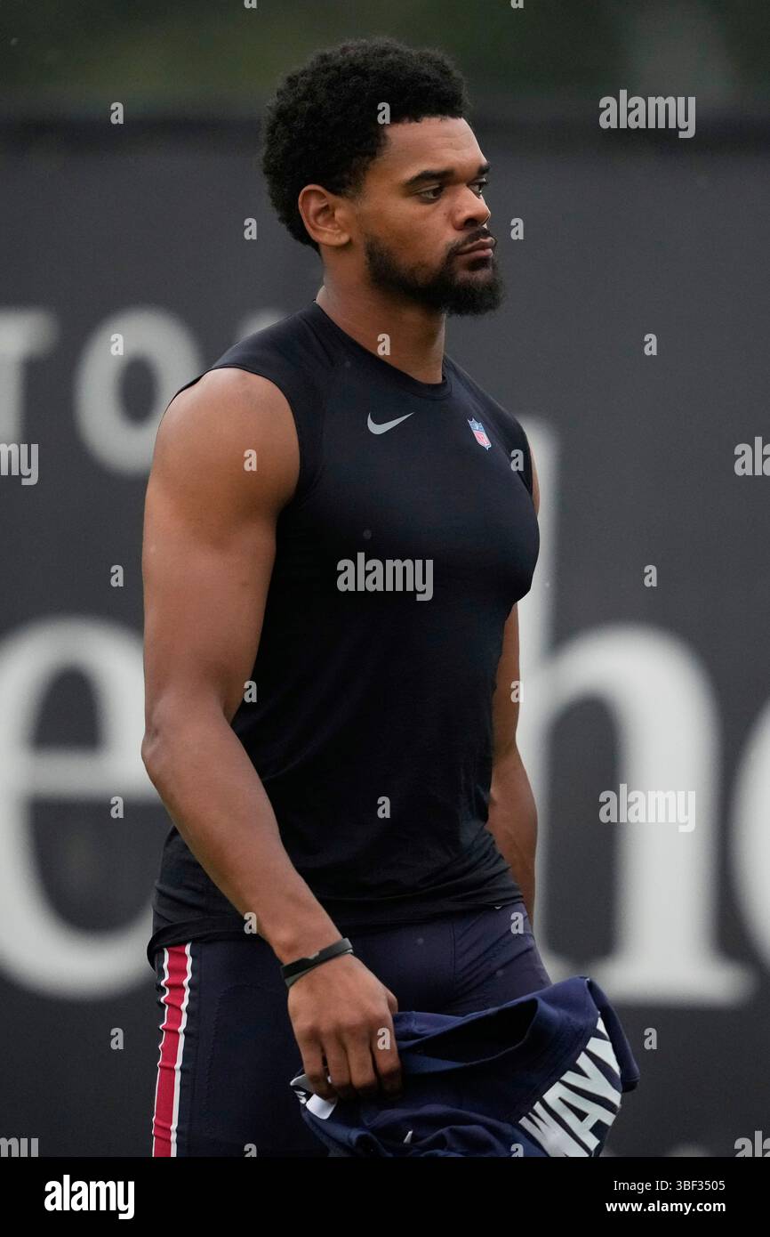 Houston Texans wide receiver Jared Wayne walks to a practice field ...