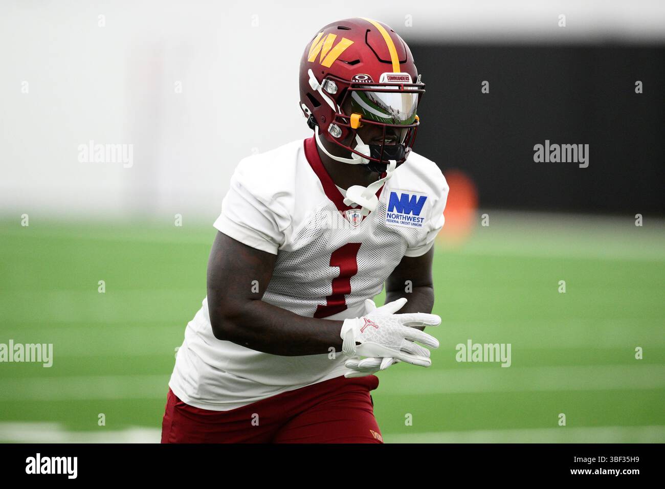 Washington Commanders wide receiver Deebo Samuel Sr. (1) works out ...