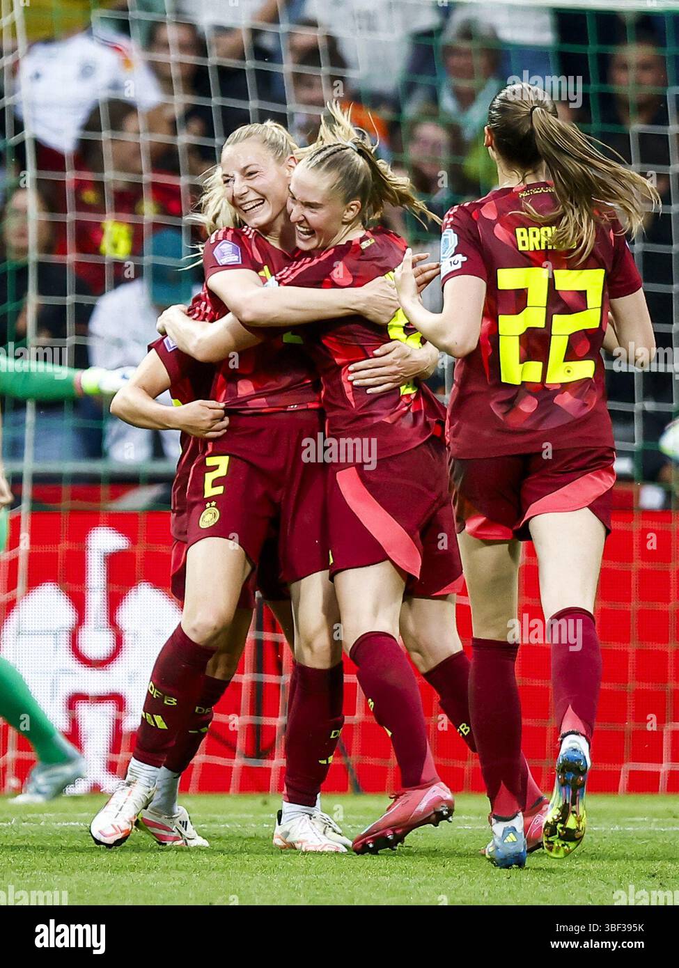 BREMEN - Sarai Linder of Germany celebrates 3-0 during a Nations League ...