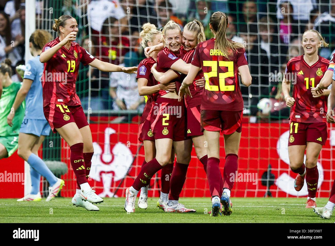 BREMEN - Sarai Linder of Germany celebrates 3-0 during a Nations League ...