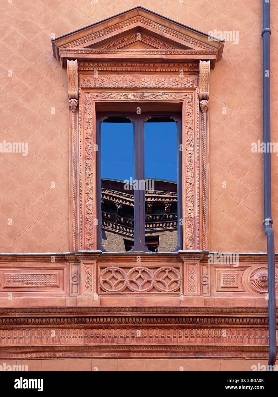 Classical window of Italian buildigns with closing doors in wood Stock ...