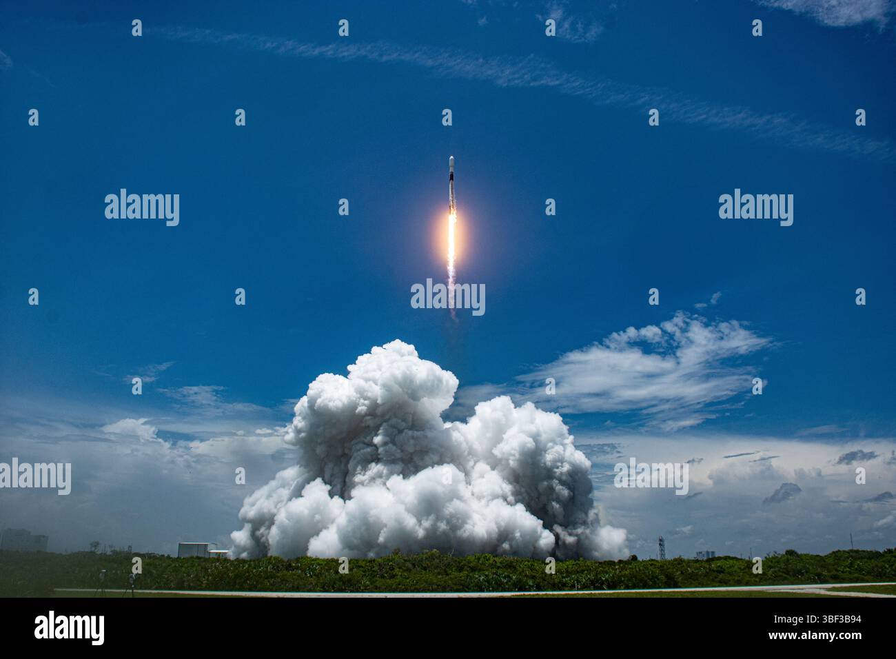 Cape Canaveral, USA. 30th May, 2025. SpaceX launches their Falcon 9 ...