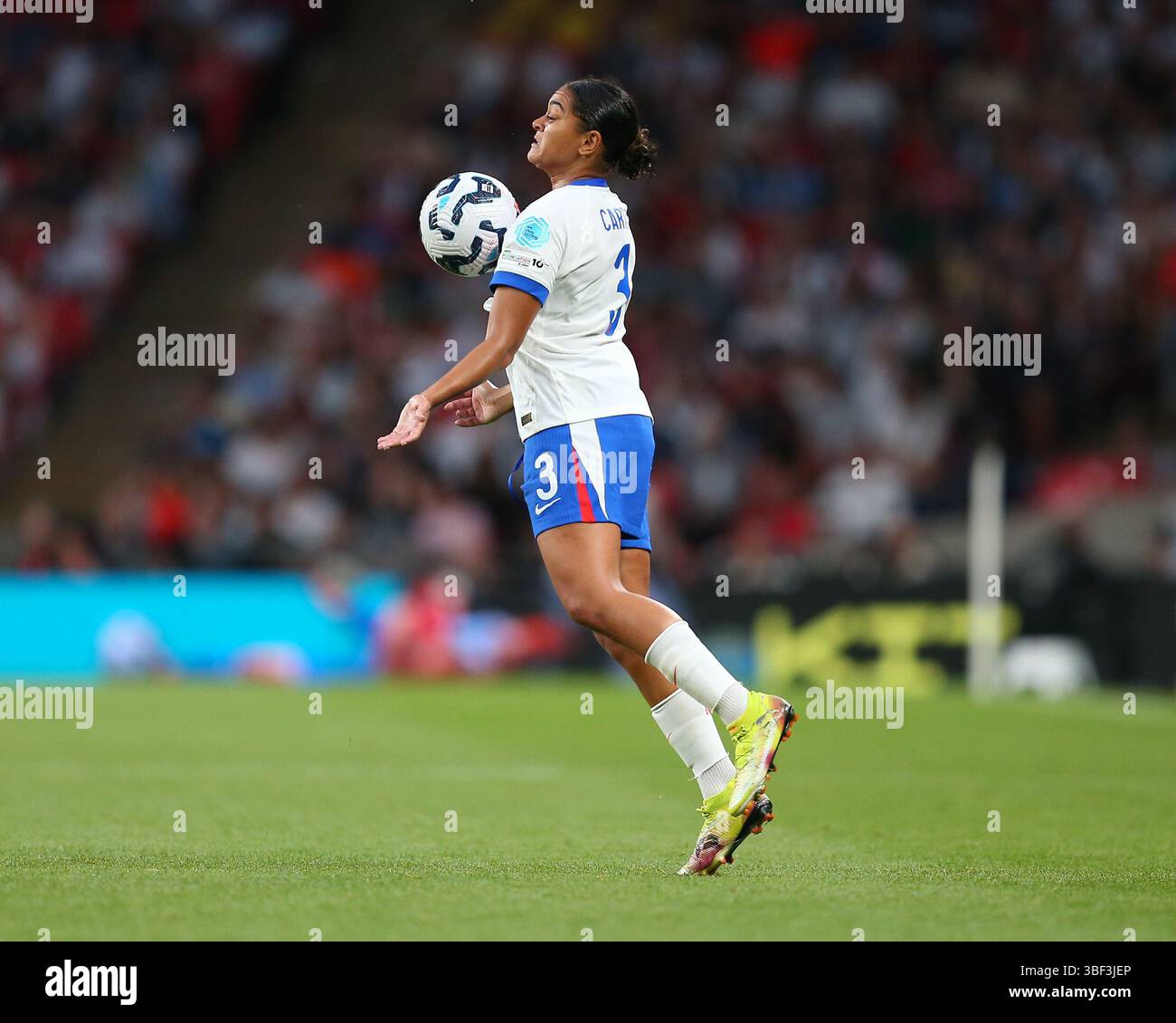 London, England, May 30 2025: Jess Carter (3 England) controls ball ...