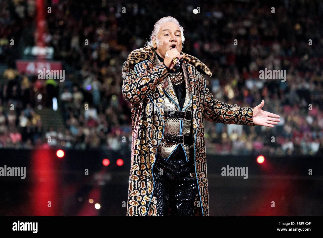 AMSTERDAM - RenÃ© Froger during the first show of Toppers in Concert 2025 at the Johan Cruijff ...