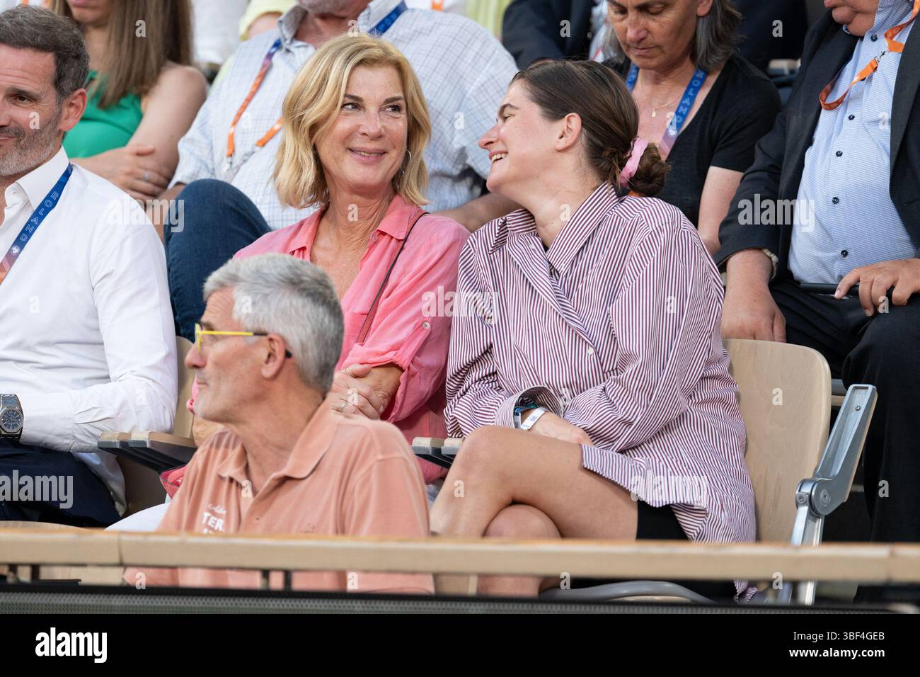 Michelle Baroque and her daughter Oriane Deschamps attend the Roland ...