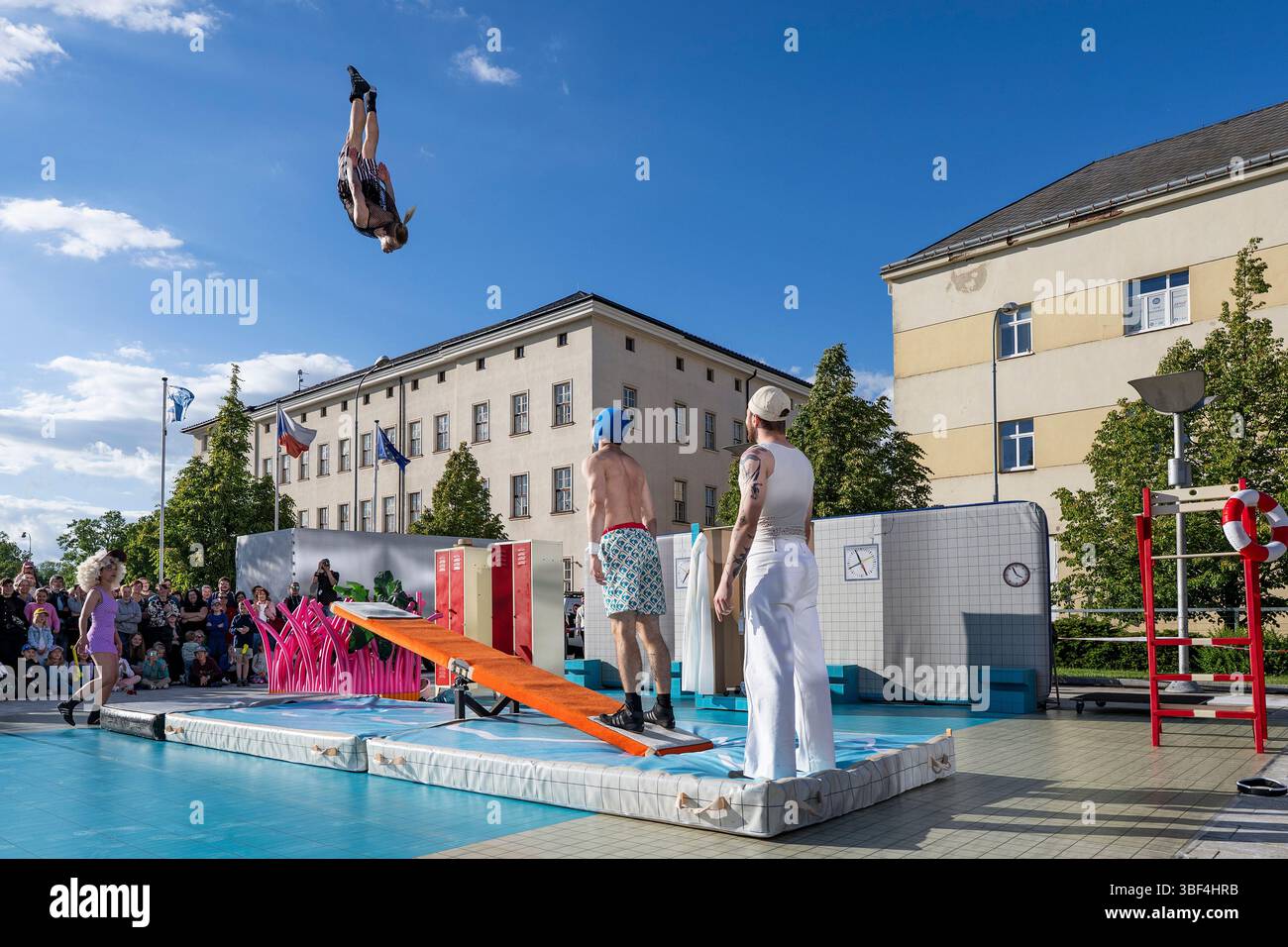 International festival of new circus Cirk-UFF in Trutnov, Czech ...