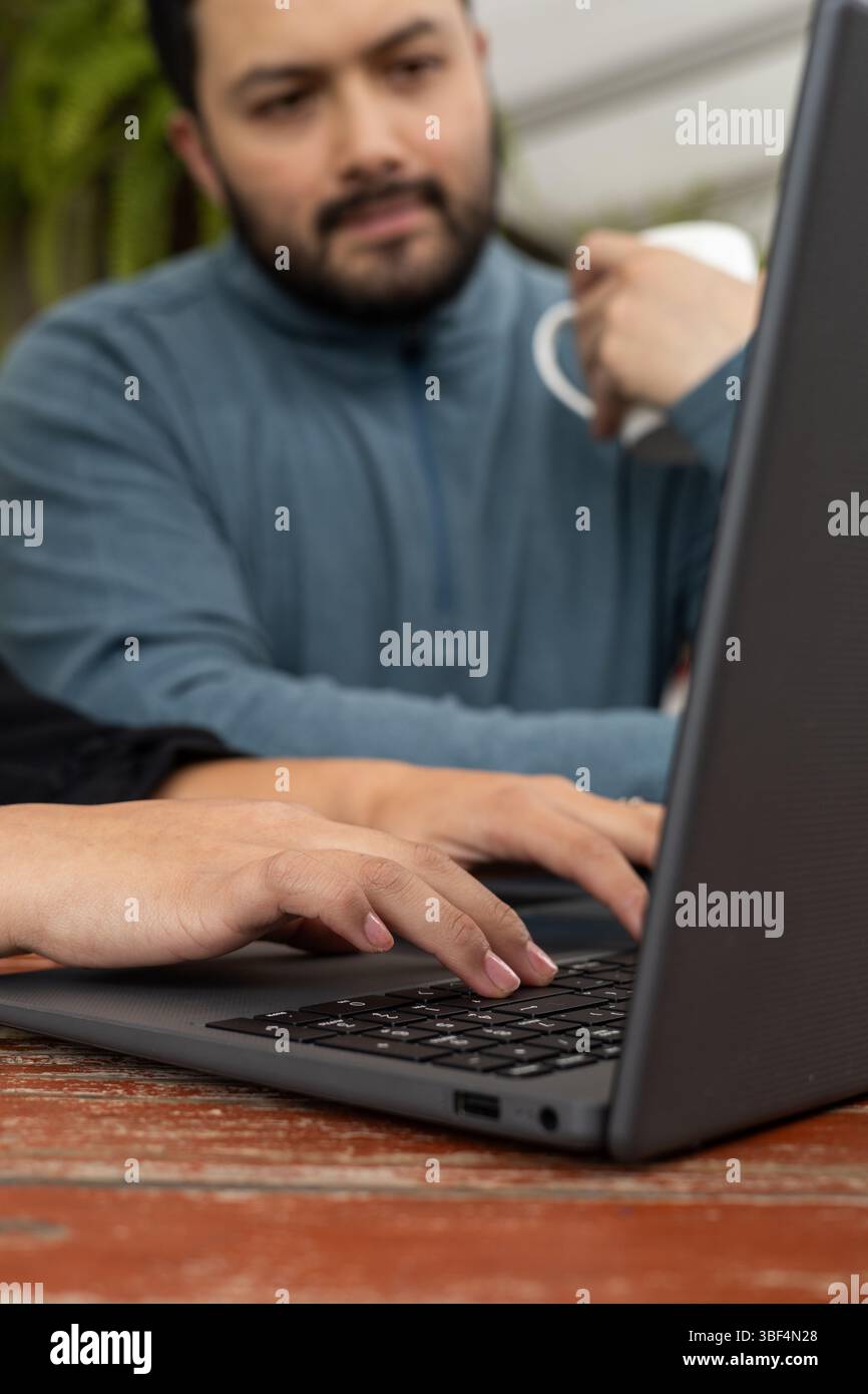 Coordination collaboration hi-res stock photography and images - Alamy