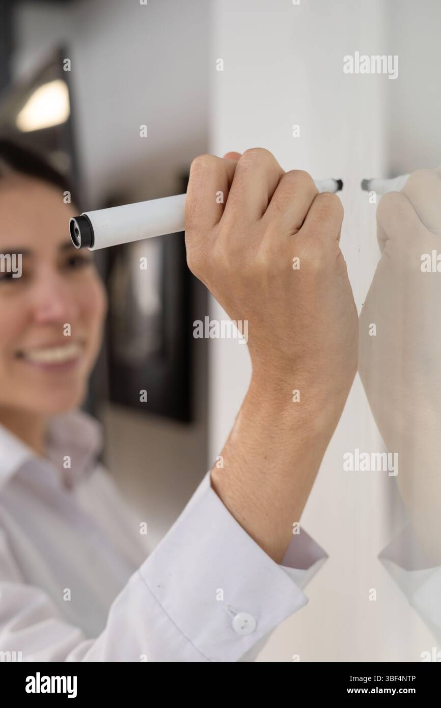 Woman confidently smiling on hi-res stock photography and images - Alamy