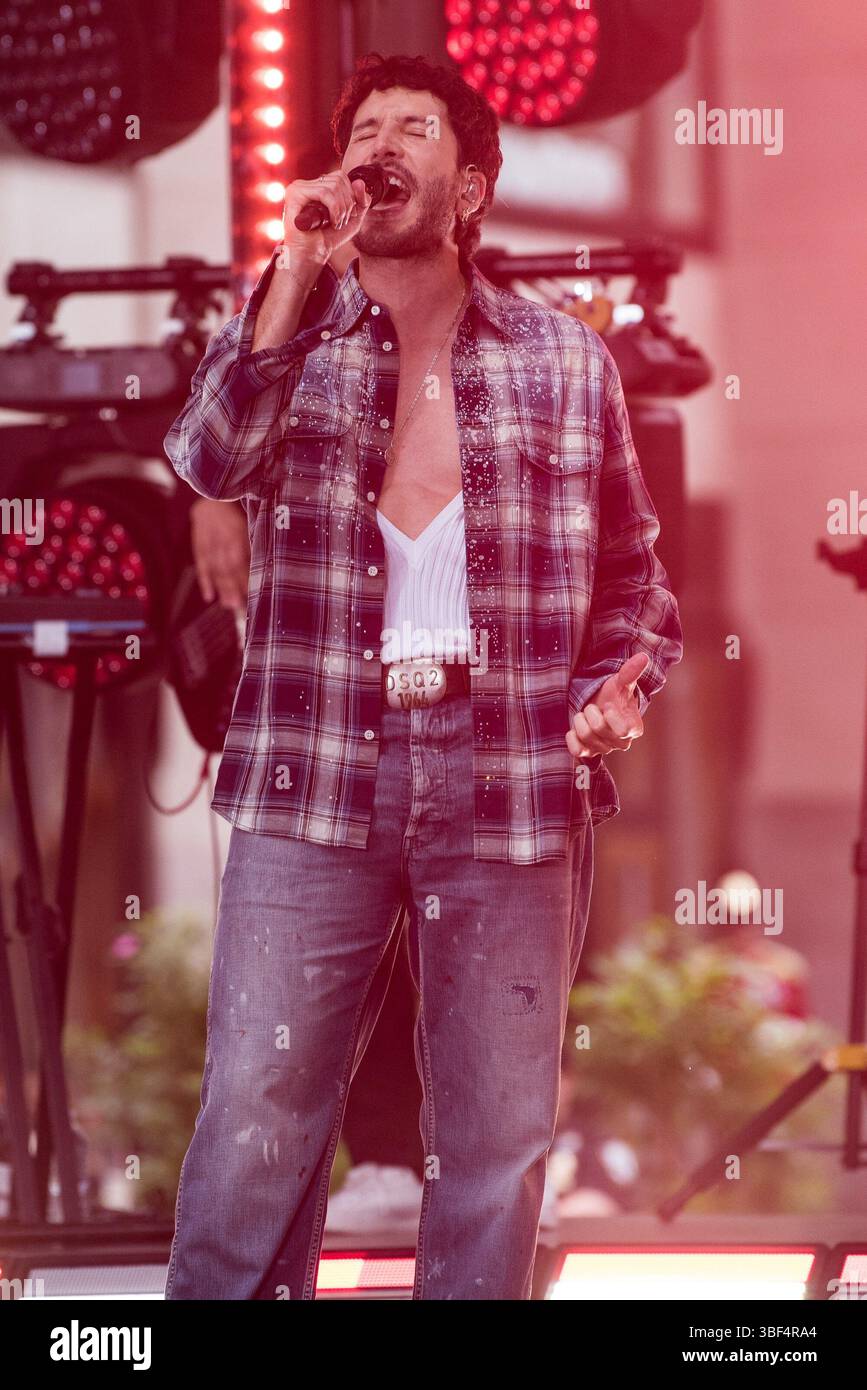 Sebastian yatra new york hi-res stock photography and images - Alamy